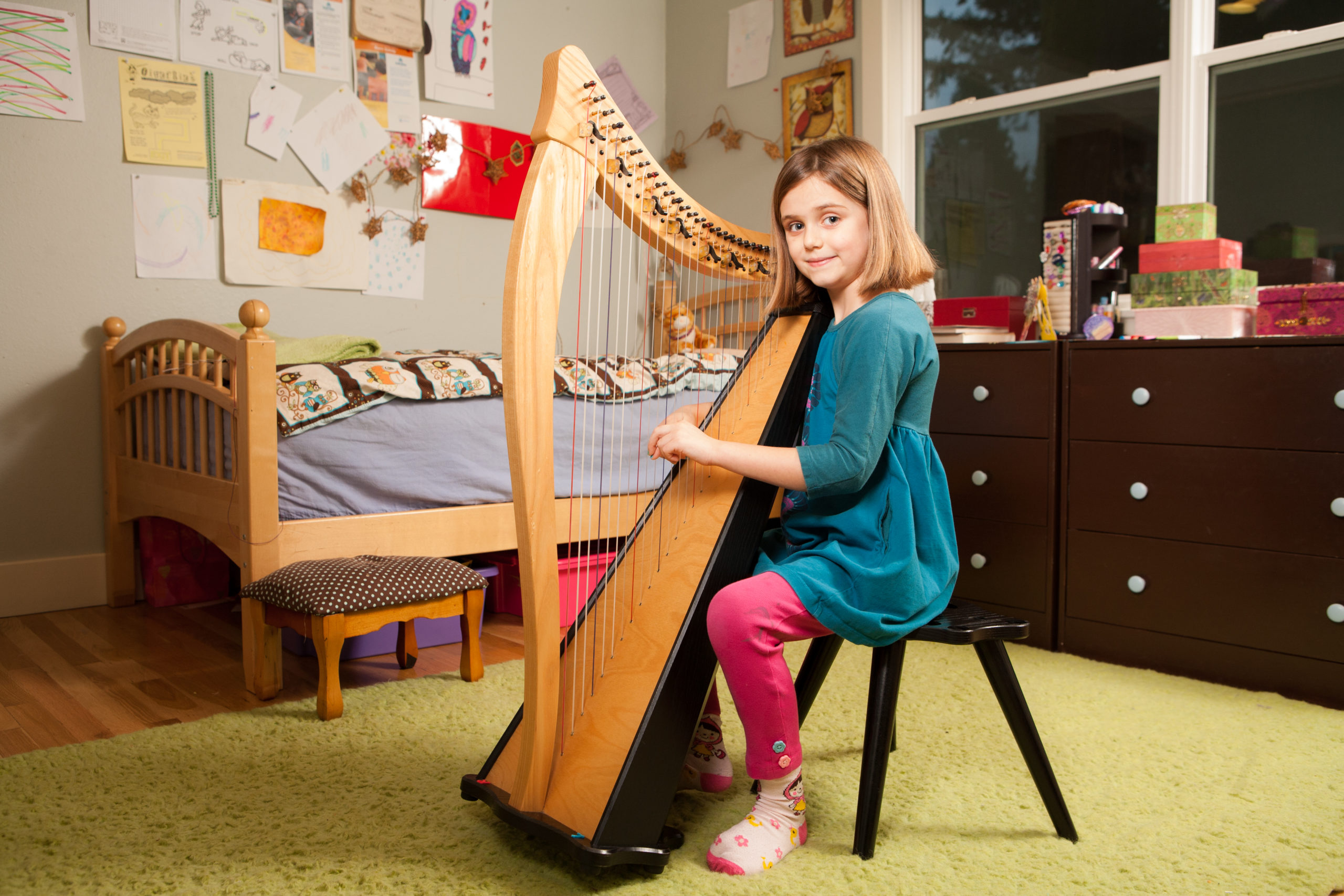Meet pint-size Seattle harpist Lucia Shadduck | Seattle's Child