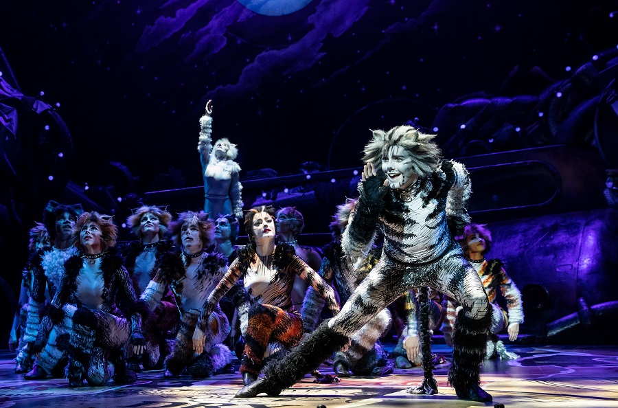 Singing, dancing "CATS" coming to Seattle, March 26-31 | Seattle's Child